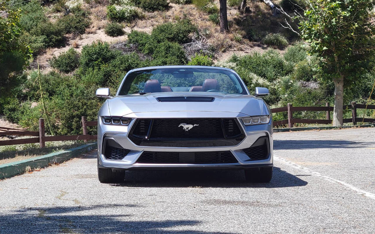 Ford Mustang : Prix et fiche technique - Ford St-Basile